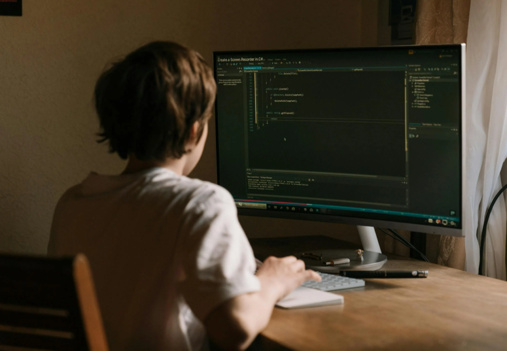 How to Check if a List, Tuple or Dictionary is Empty in Python - Python ...